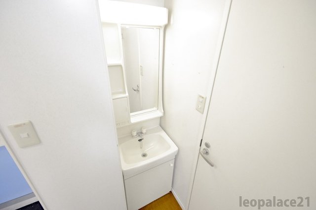 【YOLO HOME】福岡市南区、賃料¥61,000、2DK / 40.46m²、井尻、アパート レオパレスヒロ 101｜留学生・外国人向け賃貸アパート・住宅情報・部屋探し